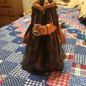Louis Vuitton | Bags | Authentic Louis Vuitton Handbag | Poshmark